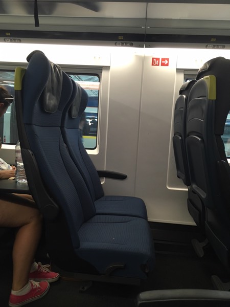 Eurostar ex-Thalys trains will keep ‘ruby’ red livery after 2024 merger ...