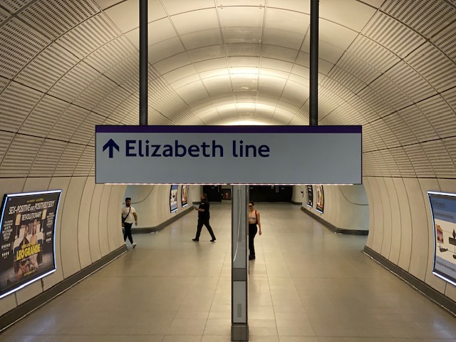 LONDON | The Elizabeth Line and the Crossrail Place Roof Garden at ...
