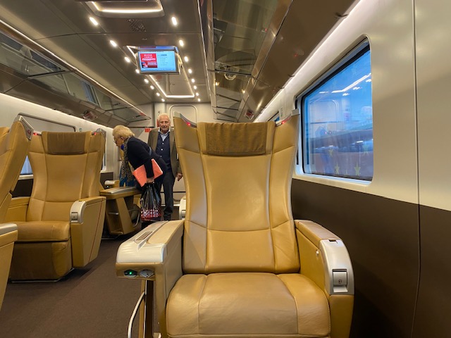 REVIEW | Trenitalia Frecciarossa 1000 Paris – Milan in Business ...
