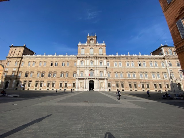 EMILIA-ROMAGNA | A walk in Modena – Trip By Trip