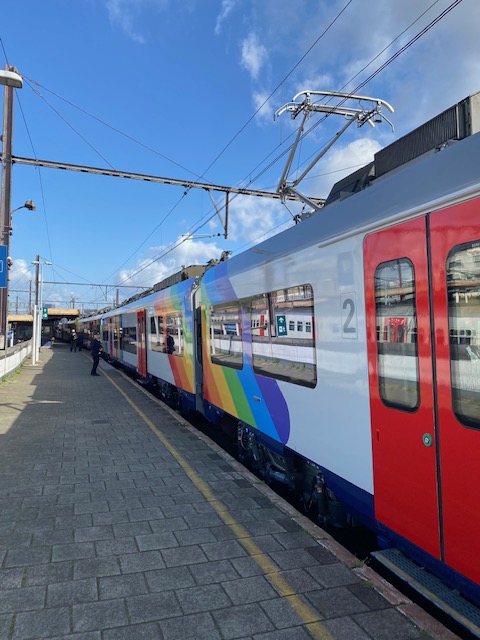 NMBS / SNCB 2030 AM30 three-car units to feature battery option for ...