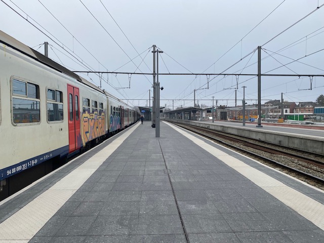 NMBS / SNCB 2030 AM30 three-car units to feature battery option for ...